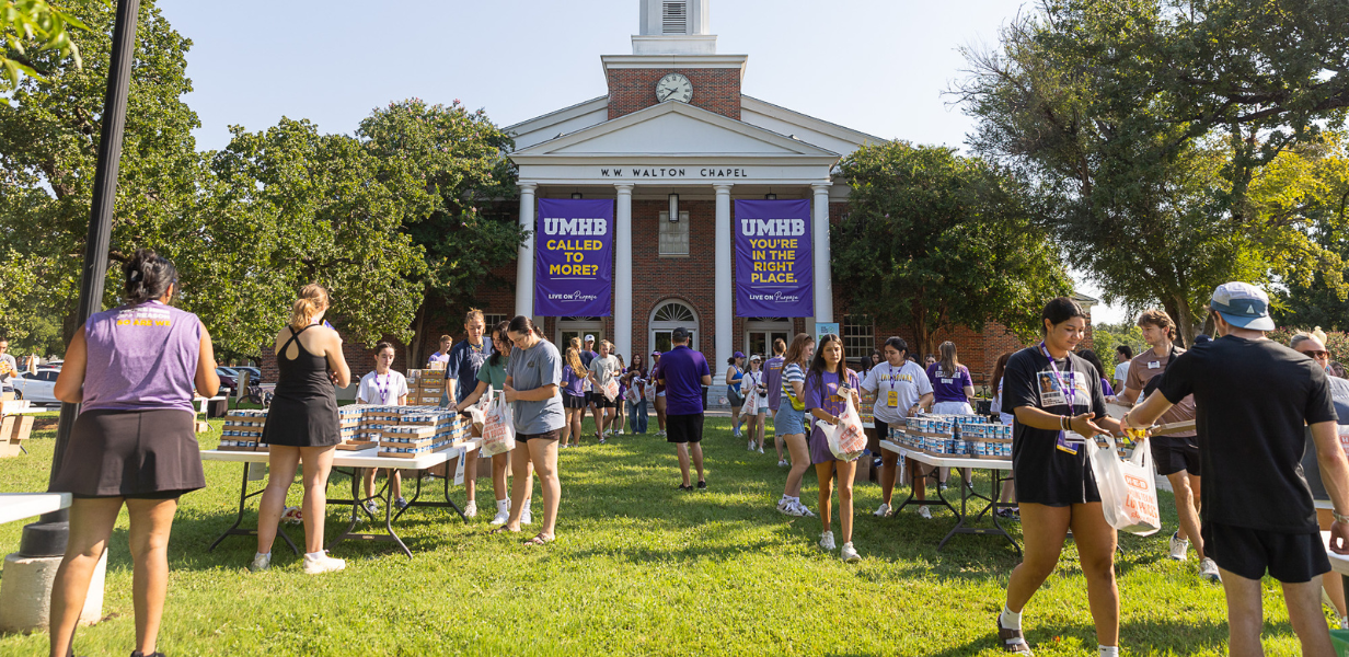 Around the State: University of Mary-Hardin Baylor students start year with service